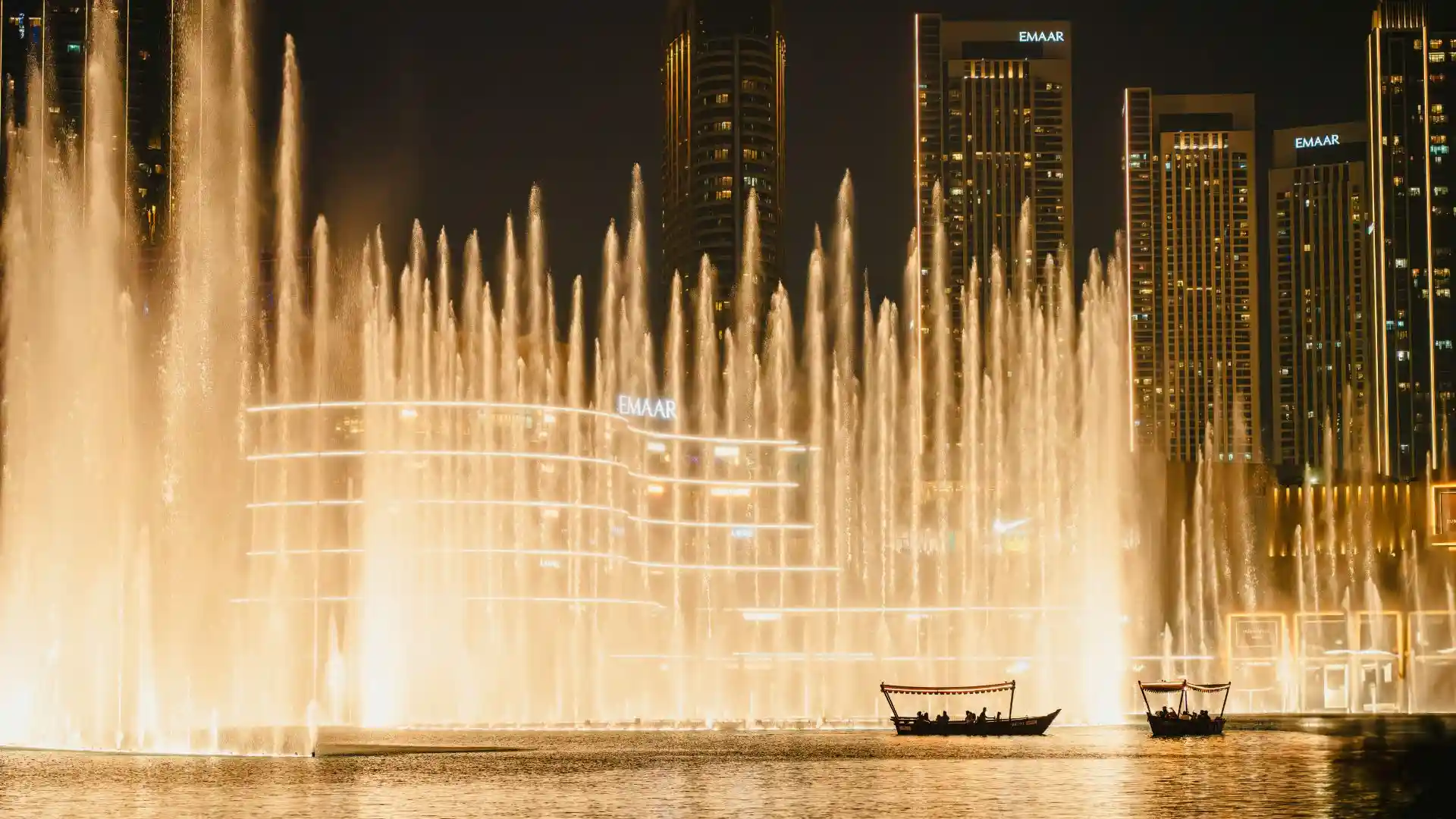 Dubai Fountain Show, Best Views & Complete Visitor Guide